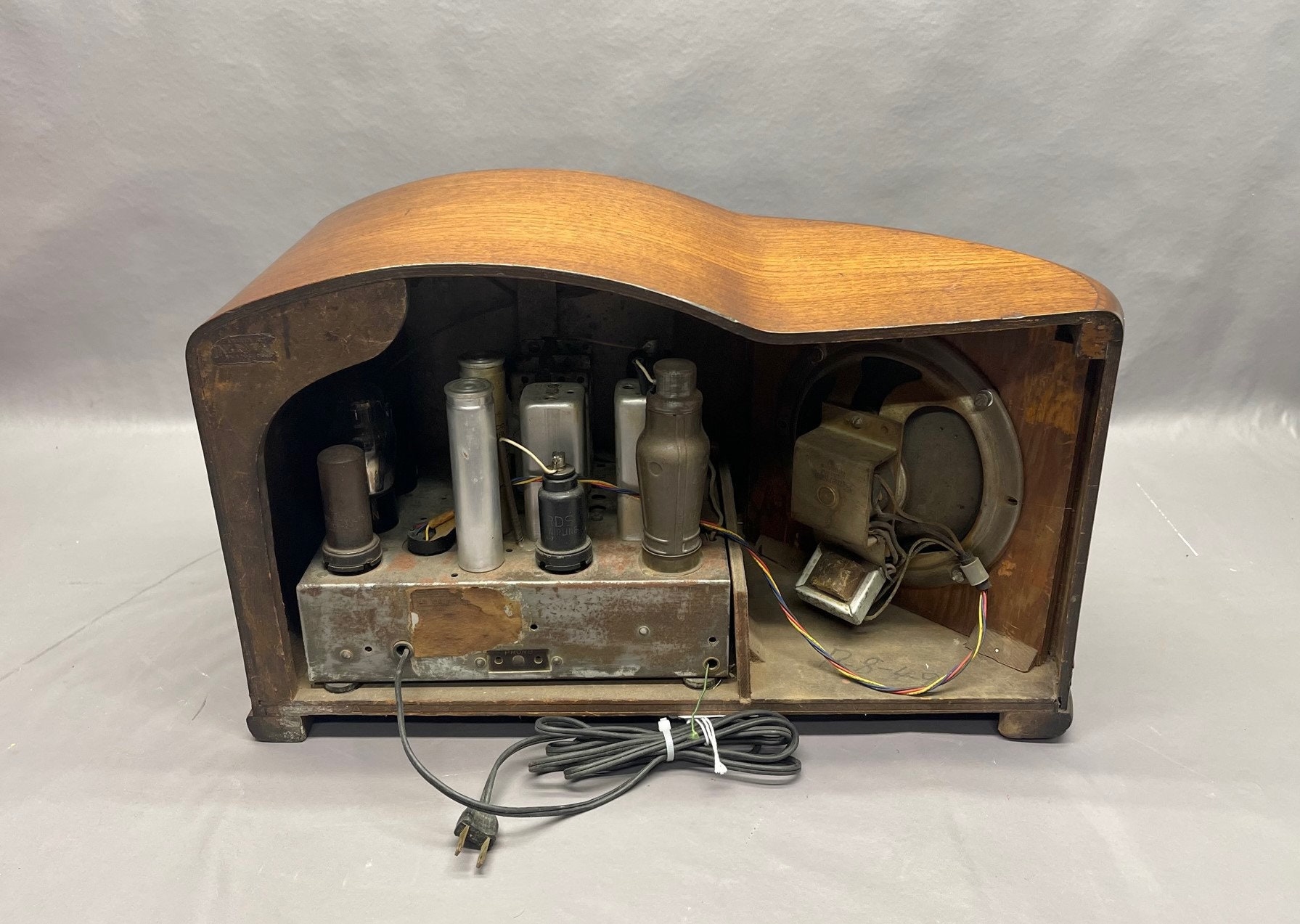 1938 Emerson Radio Model AR185. Mid Century Radio. FREE Shipping ...
