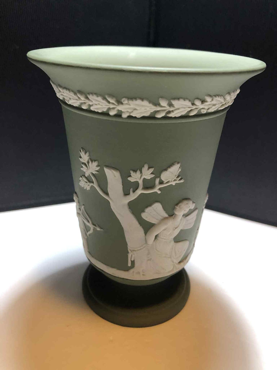Wedgwood Sage Green Jasperware Apollo Tulip Vase - Etsy