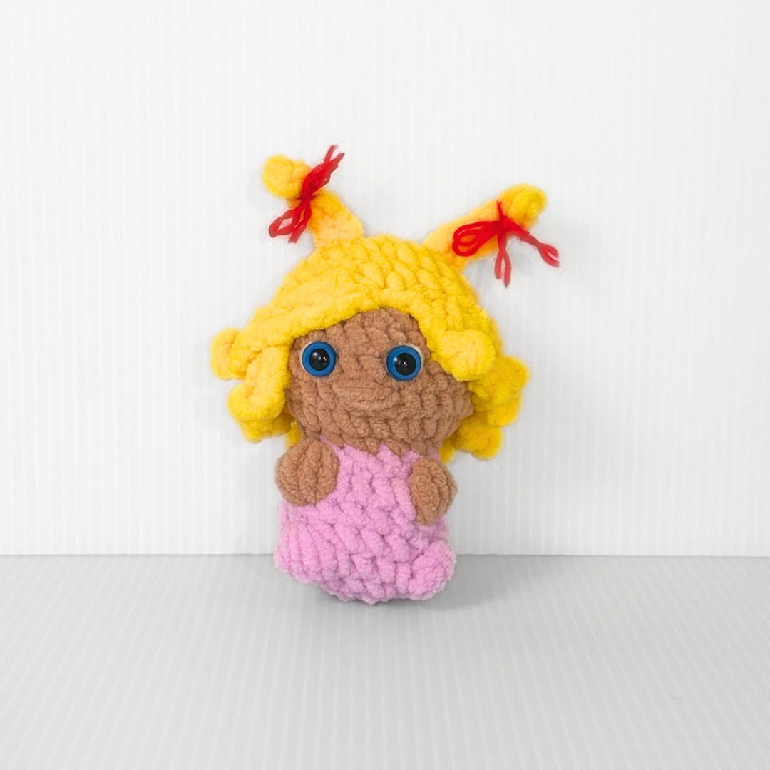Crochet Mini Cindy Lou Whoo Keychain – Handmade Grinchmas-inspired Fun ...