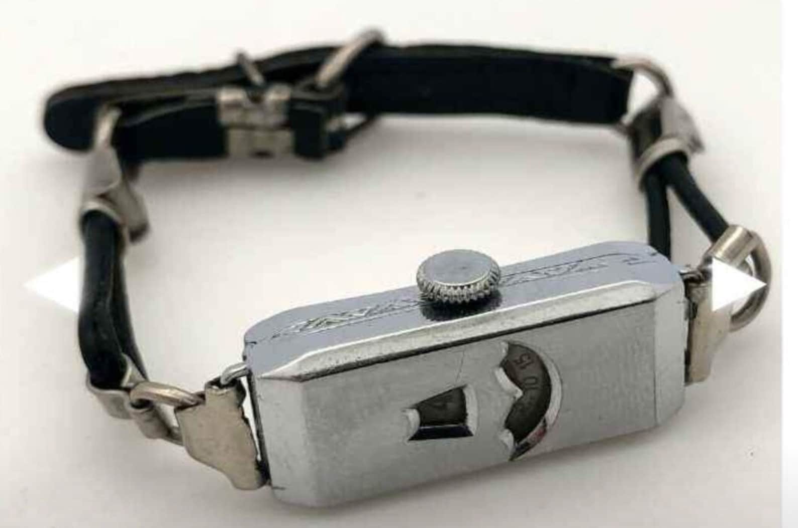 Art Deco Jump Hour Watch - Etsy