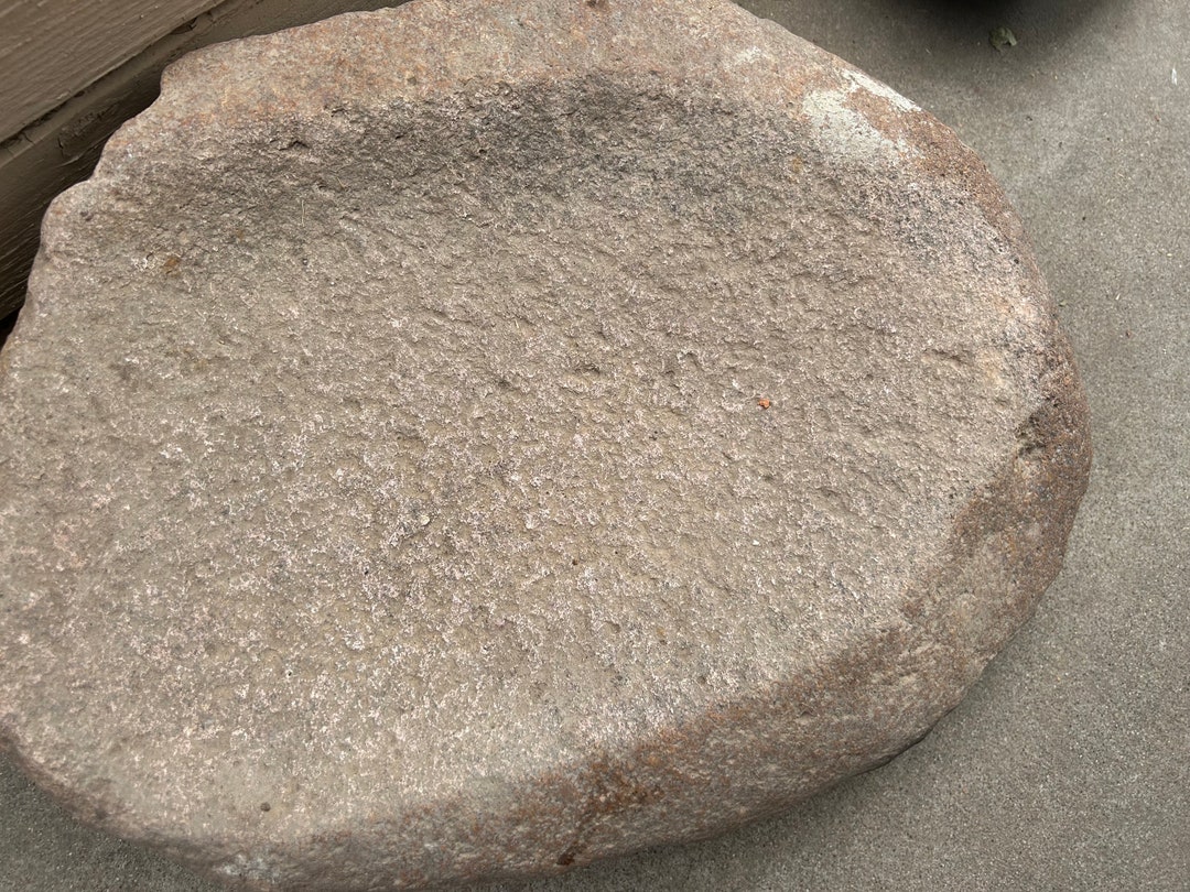 Original Metate Grinding Stone Estimated Age It Was Crafted is 500-700 ...