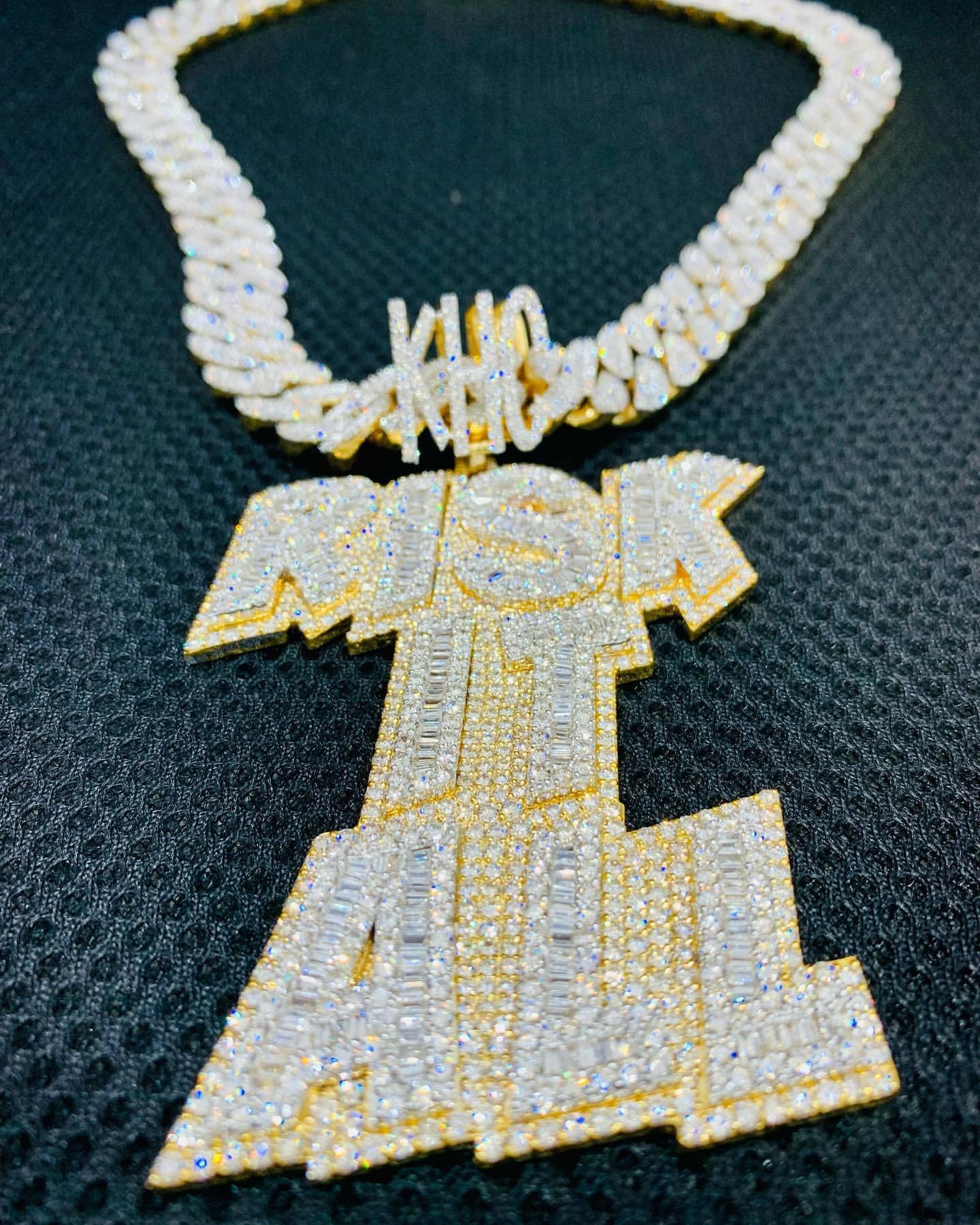 Death Row Records Chain Replica