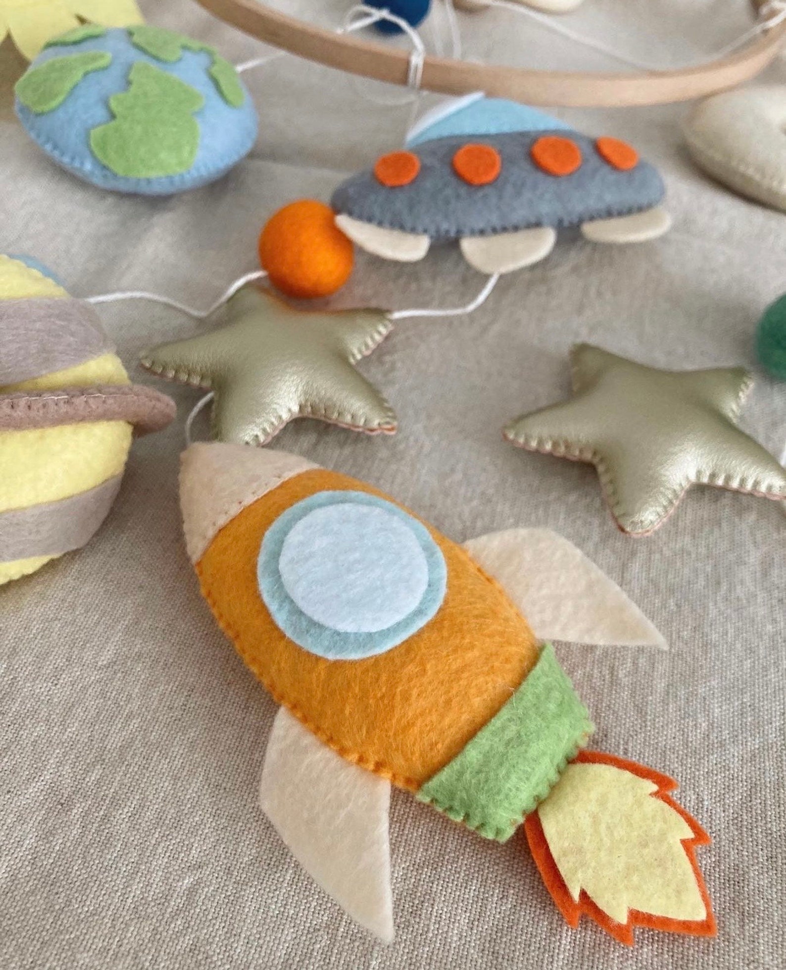 Space Crib Mobile: Handmade Felt Planets, Rocket, and Stars - Etsy