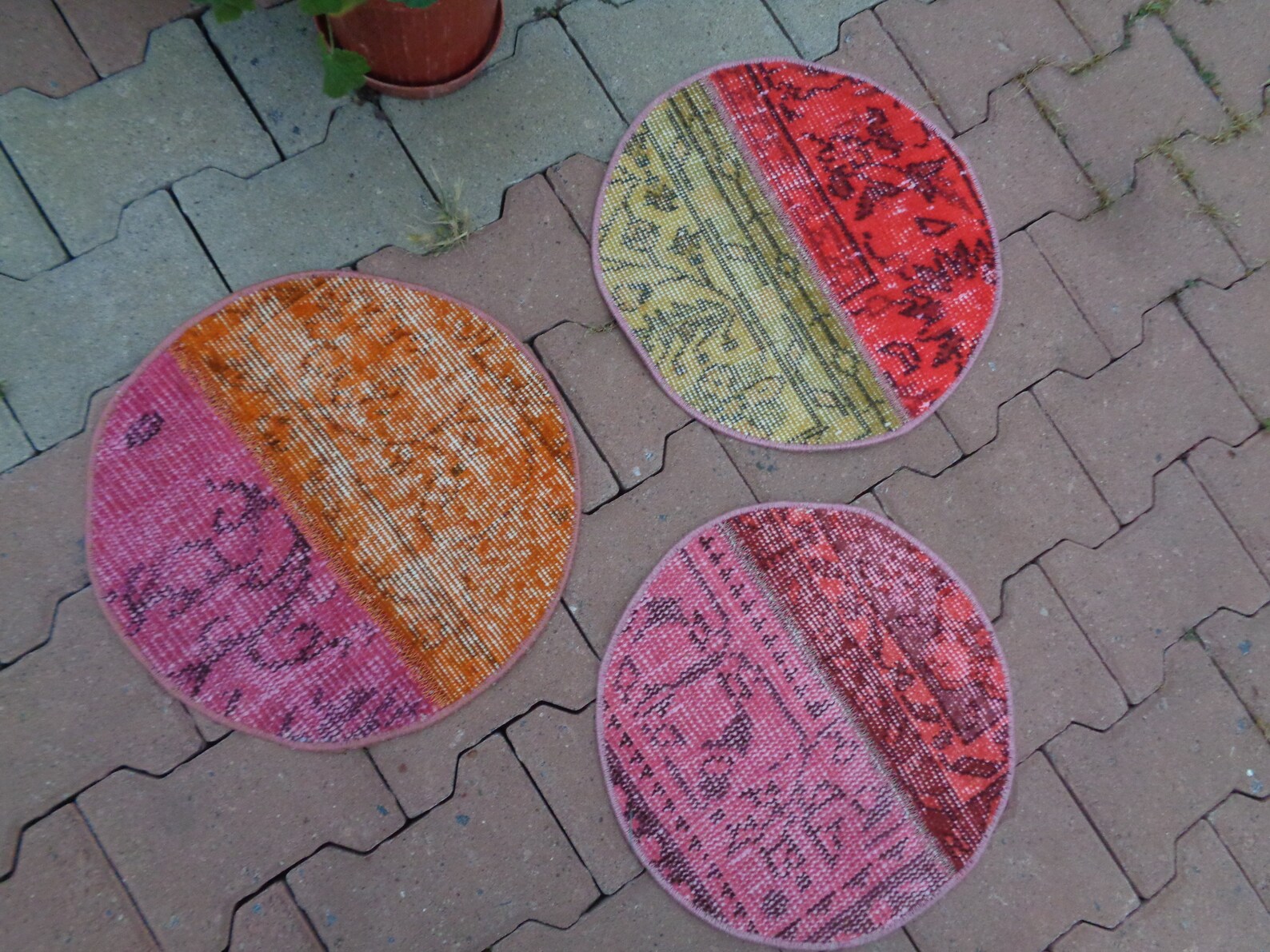 3 Vintage Coasters, Circle Rugs, Colorful Under Plates, Round Carpets ...