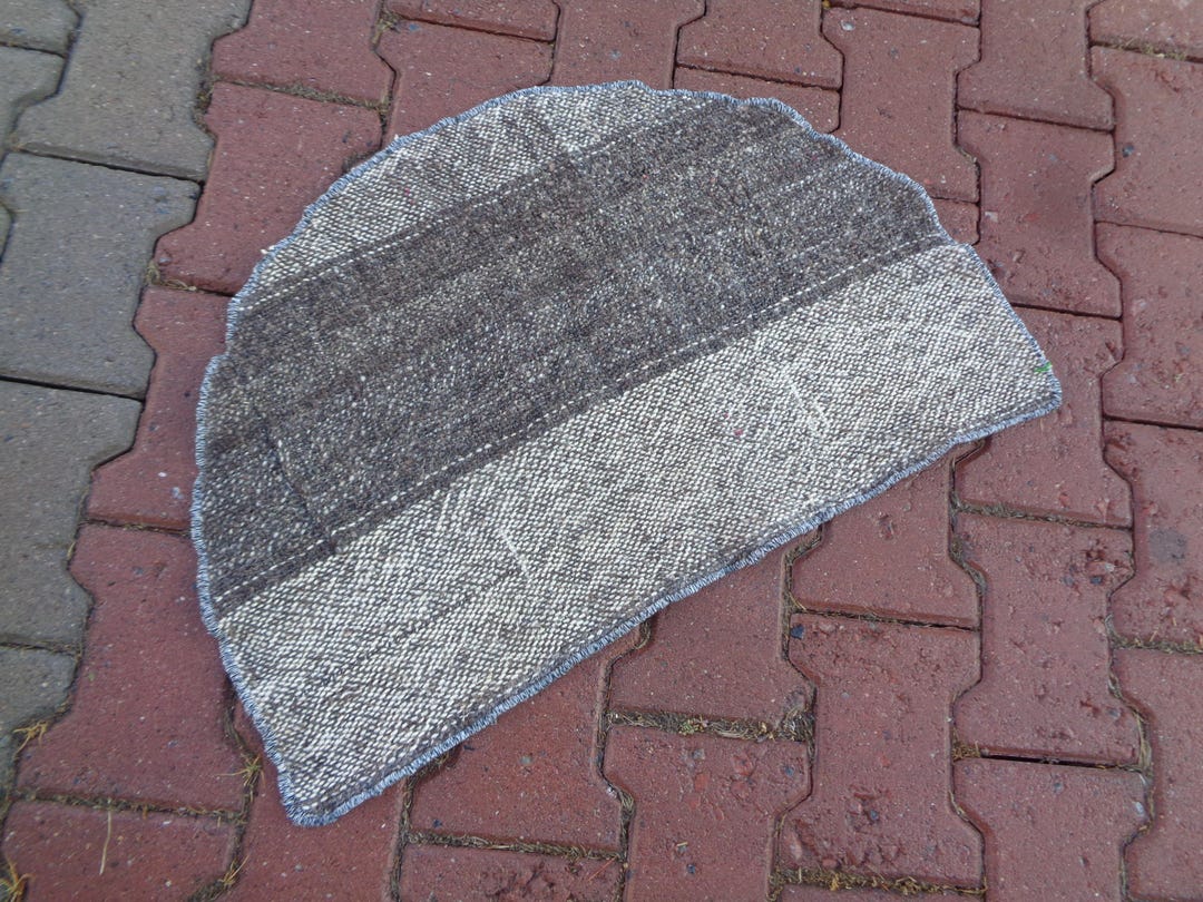 2.4x1.6ft Half Circle Vintage Kilim Doormat, Hand Woven Gray Entry Mat ...