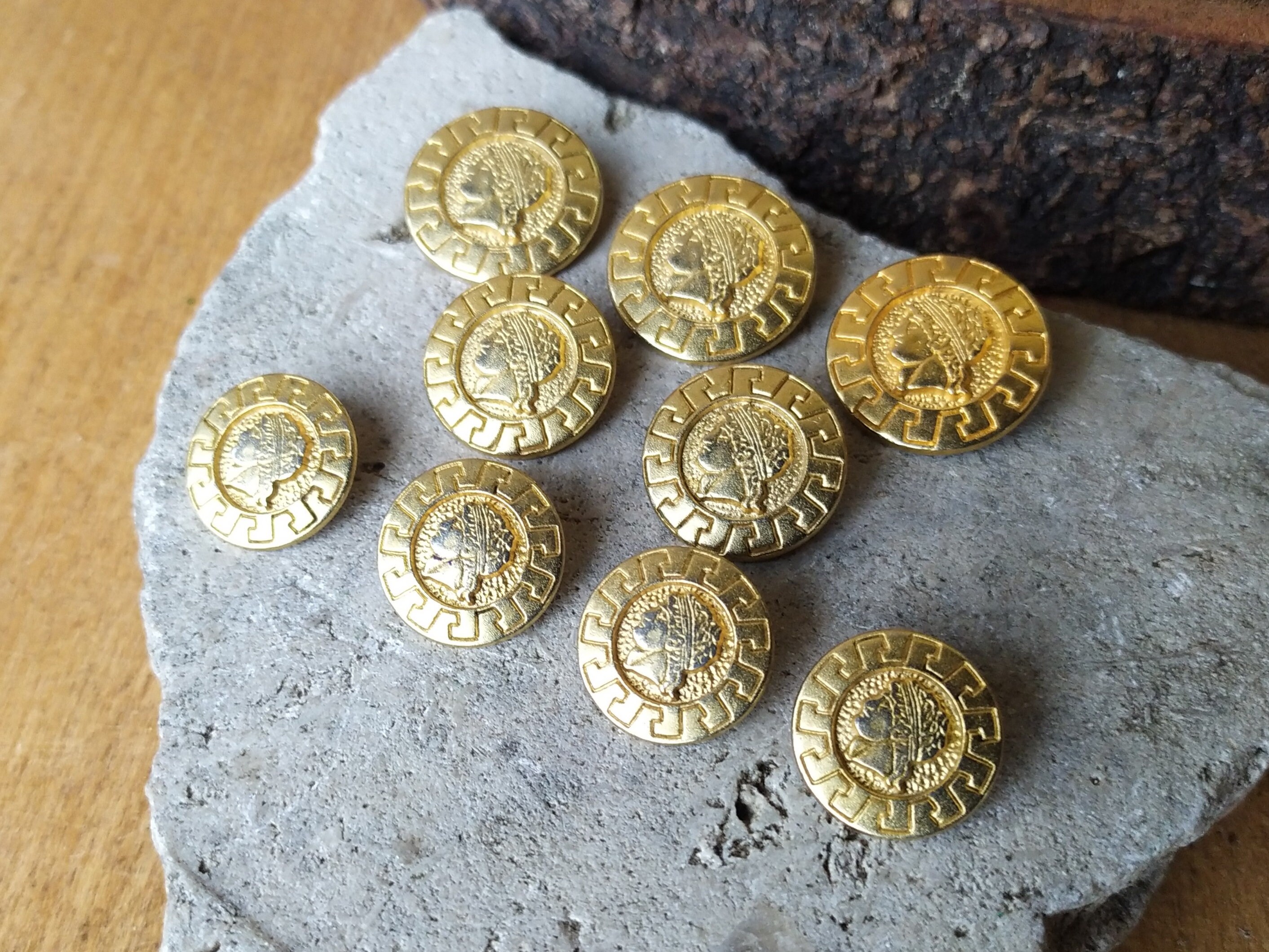 Vintage Greek Key Border Buttons, Set of 9 Gold Tone Metal Buttons - Etsy