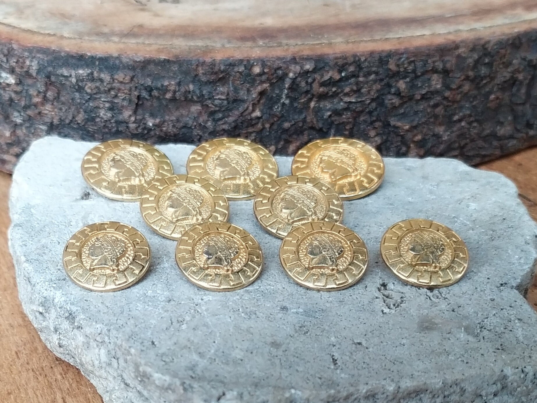 Vintage Greek Key Border Buttons, Set of 9 Gold Tone Metal Buttons - Etsy