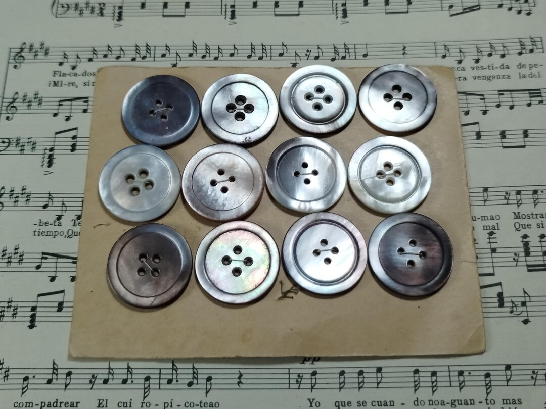 Vintage Set of 13 Real Pearl Buttons, Gray Mop 4 Holes 28 Mm Buttons - Etsy