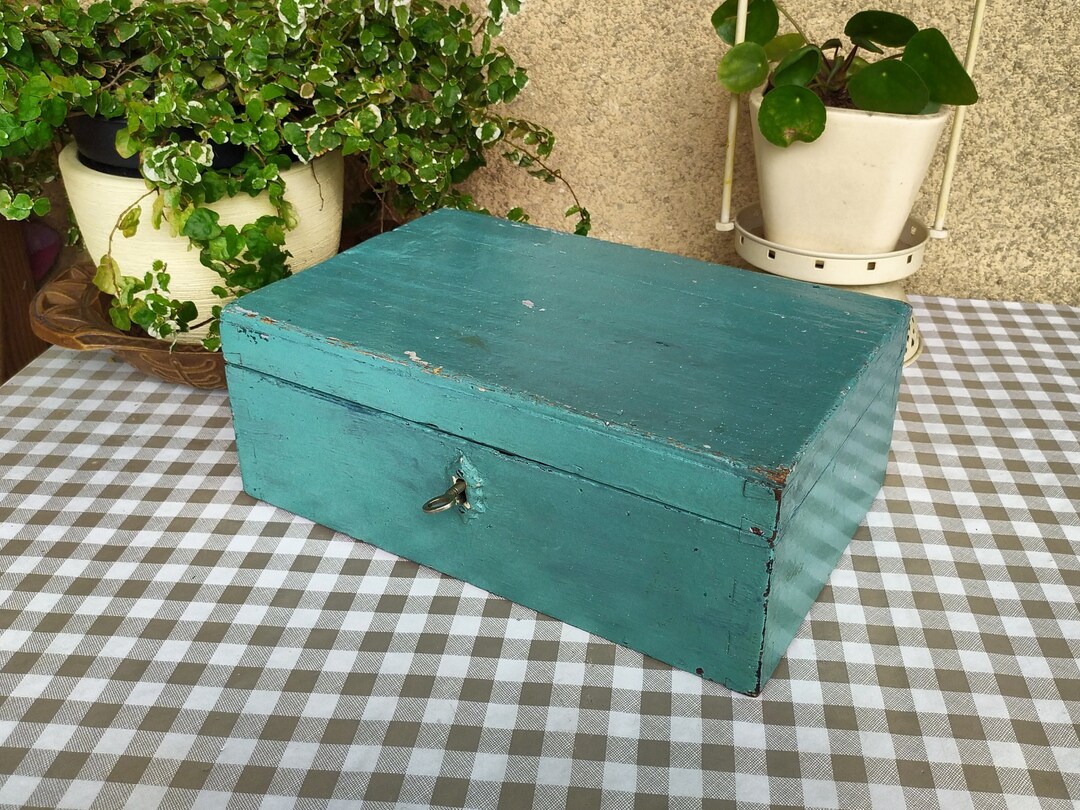 Old Wooden Box With Key, Vintage Cash Box, Treasure Box - Etsy