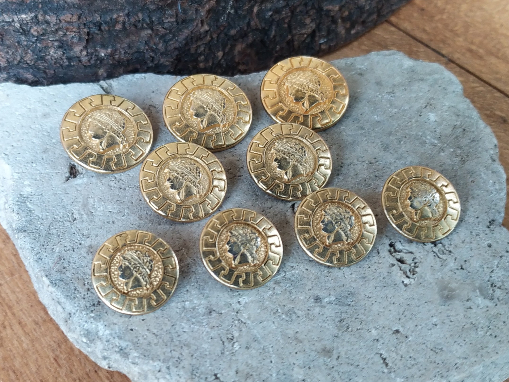 Vintage Greek Key Border Buttons, Set of 9 Gold Tone Metal Buttons - Etsy