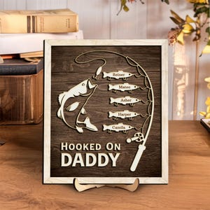 Fathers Day Gifts Fishing, Hooked on Daddy Wooden Sign for Dad, Fathers ...