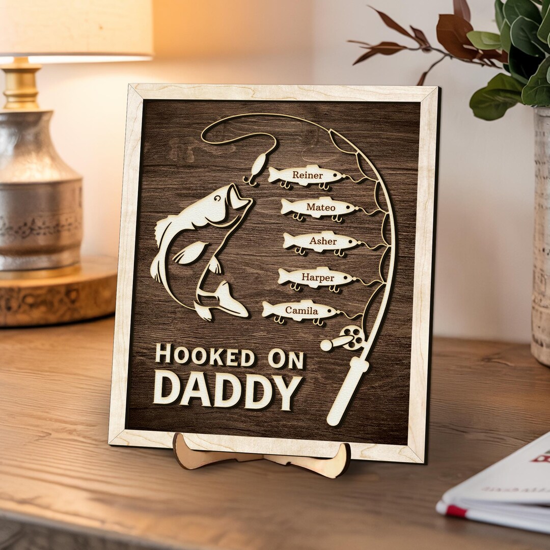 Fathers Day Gifts Fishing, Hooked on Daddy Wooden Sign for Dad, Fathers ...