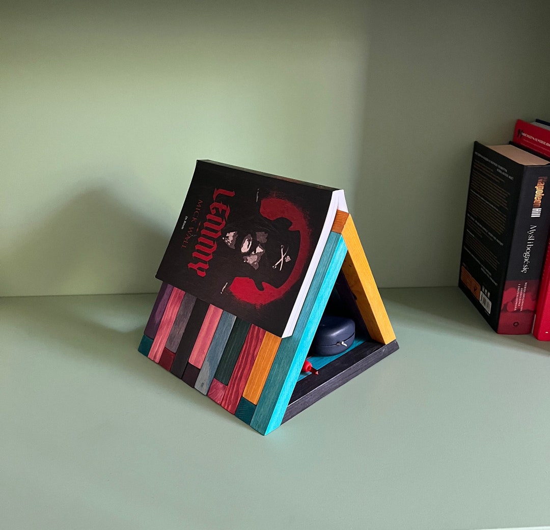 Wood Triangle Book Rest, Handmade Night Stand Book Holder, Wooden ...