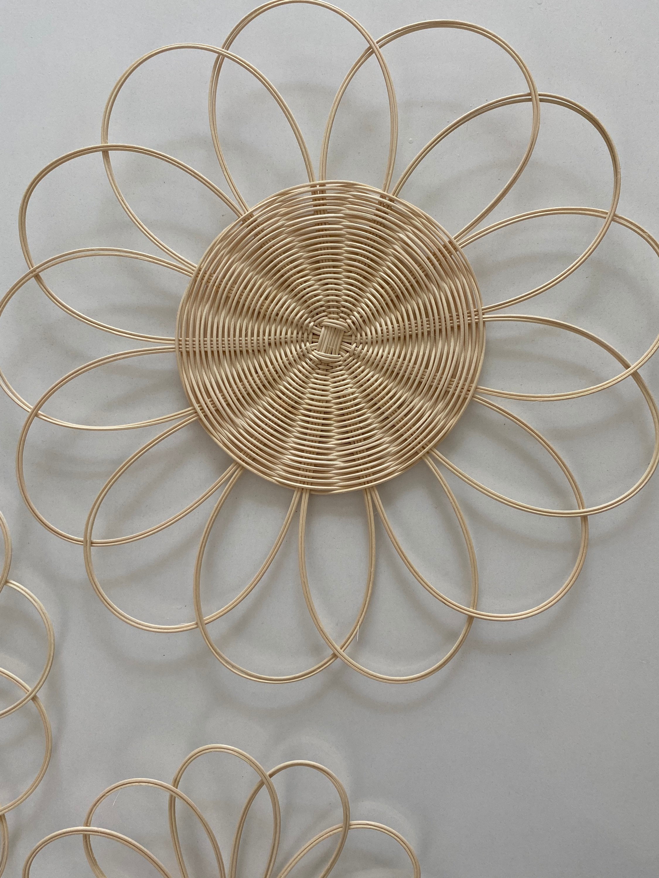 Rattan Daisy Flower Wall Decor (3pcs) Boho Decor Wall Hanging - Etsy
