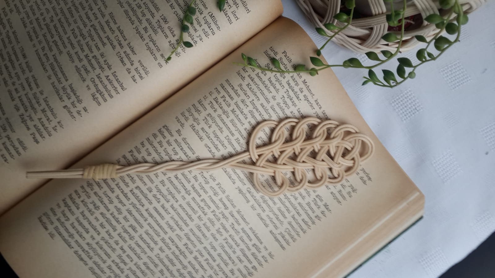 Rattan Bookmark, Flowers Design Bookmarks, Bamboo Scent Stick - Etsy