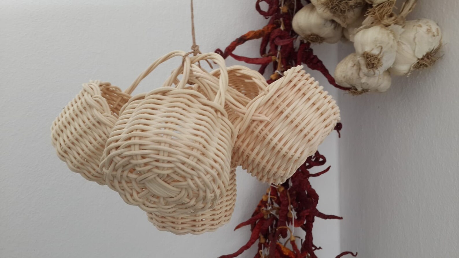 Set of 5 Rattan Mini Baskets, Cute Ornamental Baskets, Dollhouse ...