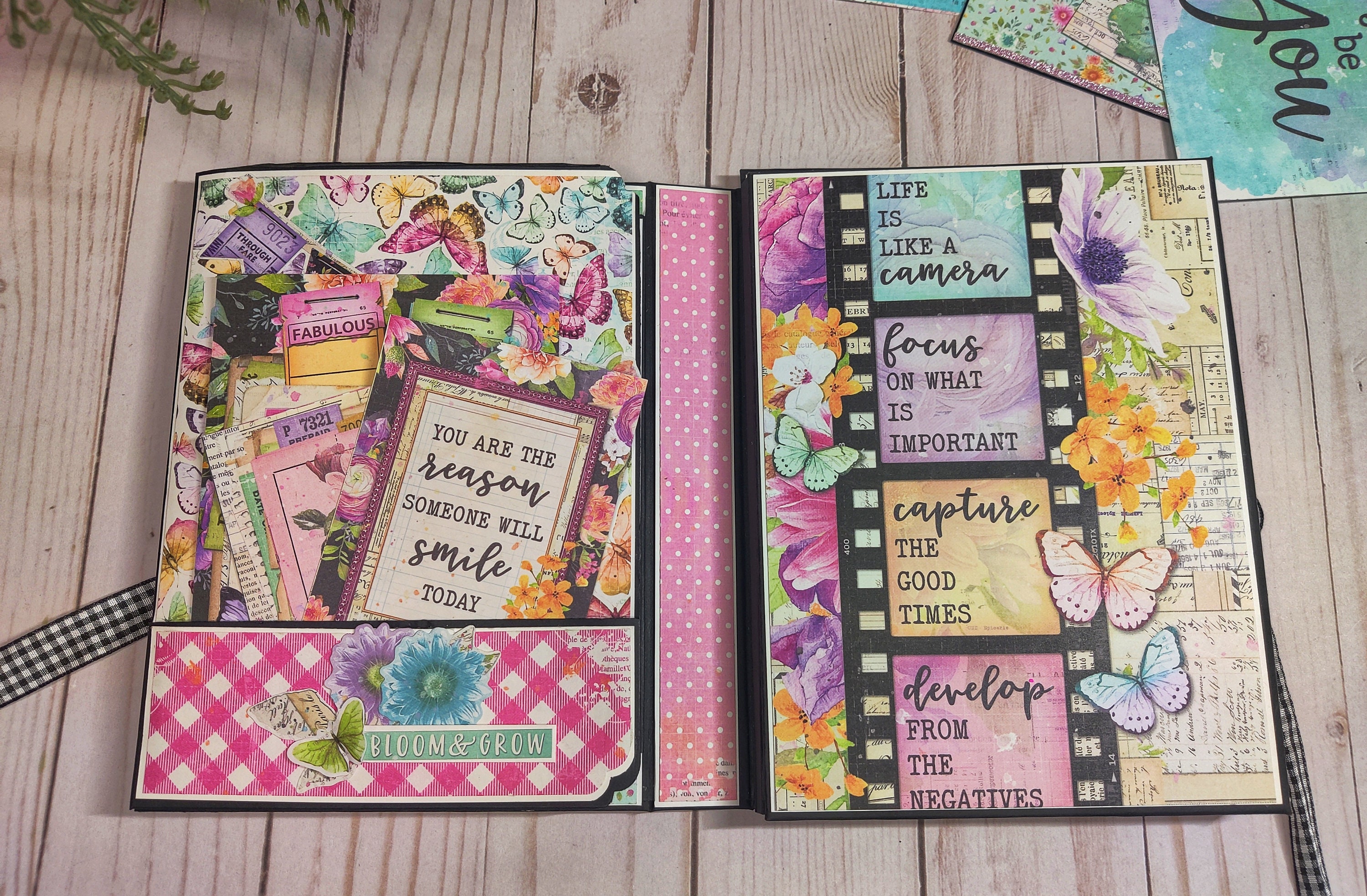 Life is Beautiful Folio Mini Album - Etsy