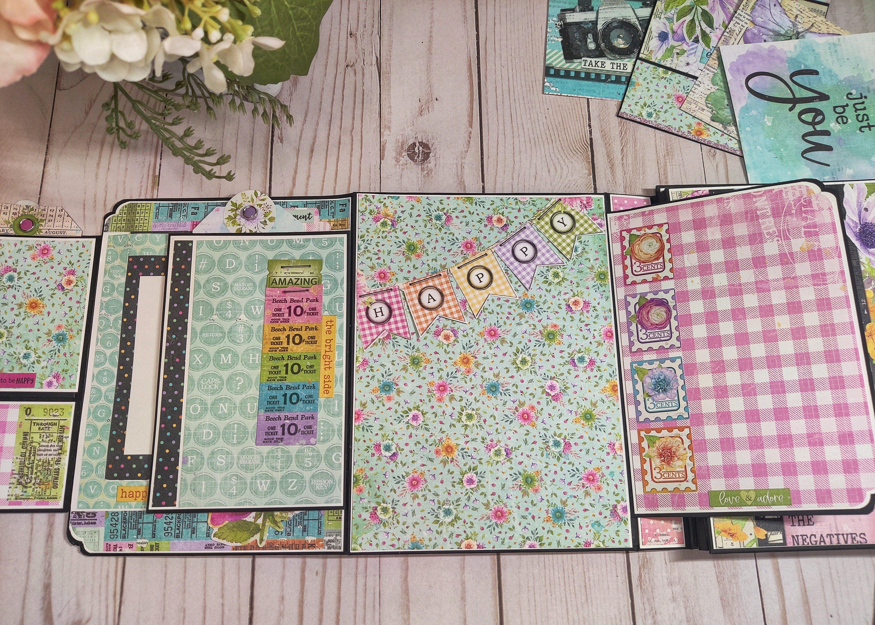Life is Beautiful Folio Mini Album - Etsy
