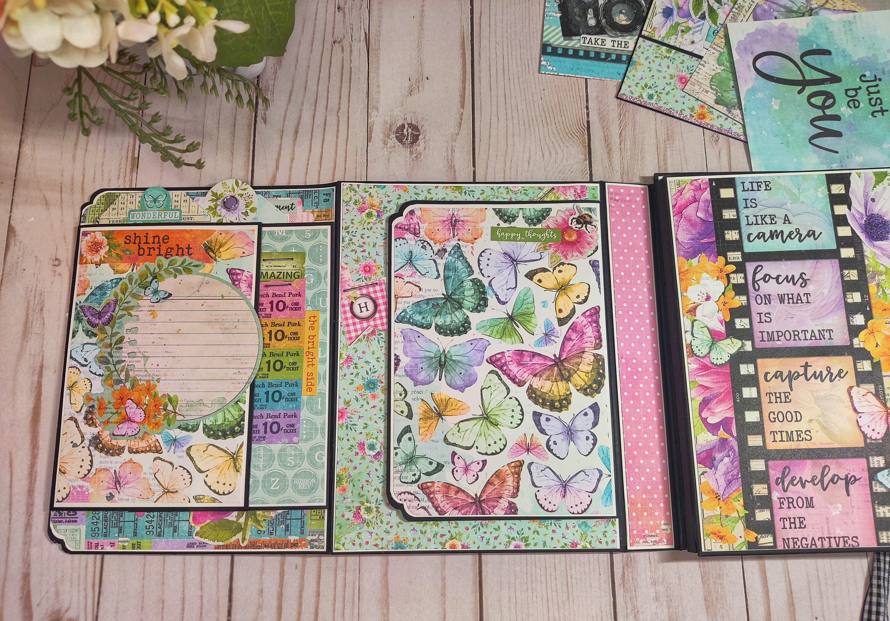 Life is Beautiful Folio Mini Album - Etsy