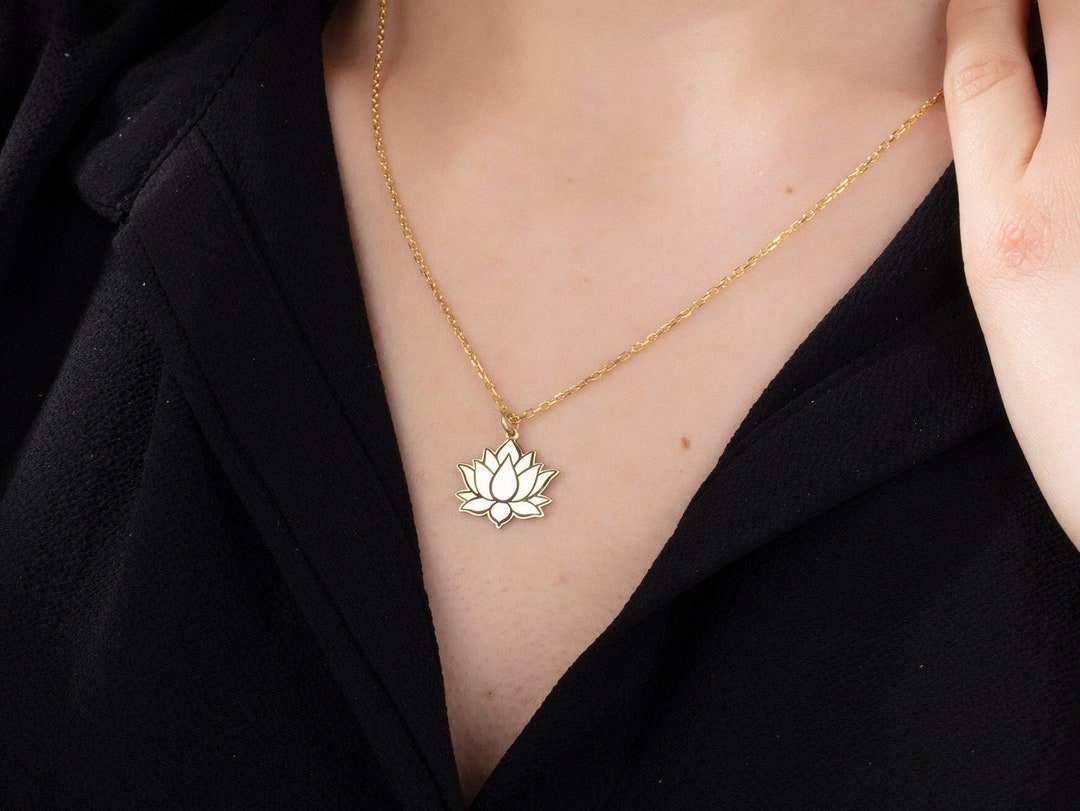 Dainty 14K Gold Lotus Necklace, Delicate Flower Pendant - Etsy