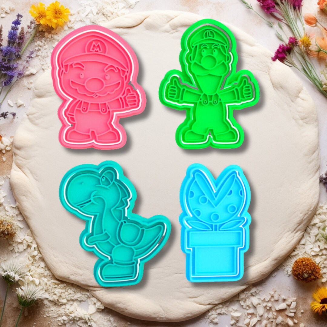 Super Mario Brothers Luigi Yoshi Piranha Plant Toy Plumber Video Game ...