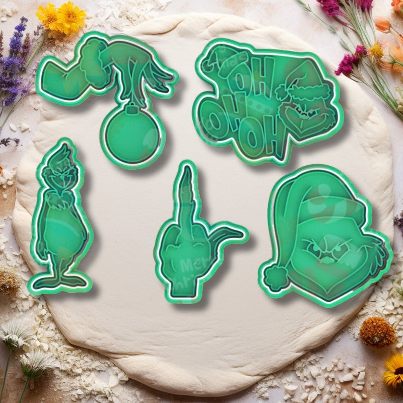 Grinch Cookie Cutter - Etsy