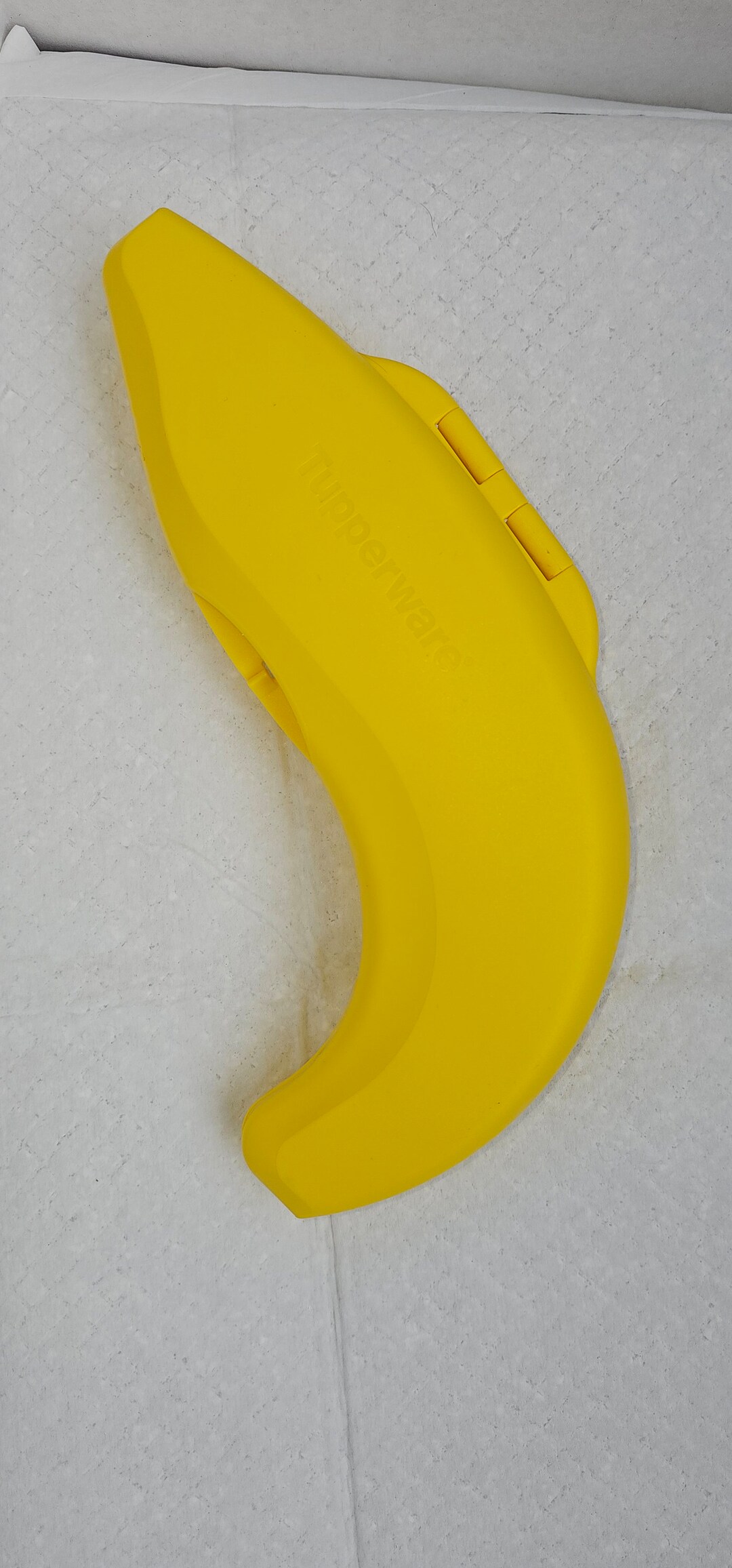 Tupperware 6167A Banana Keeper - Etsy