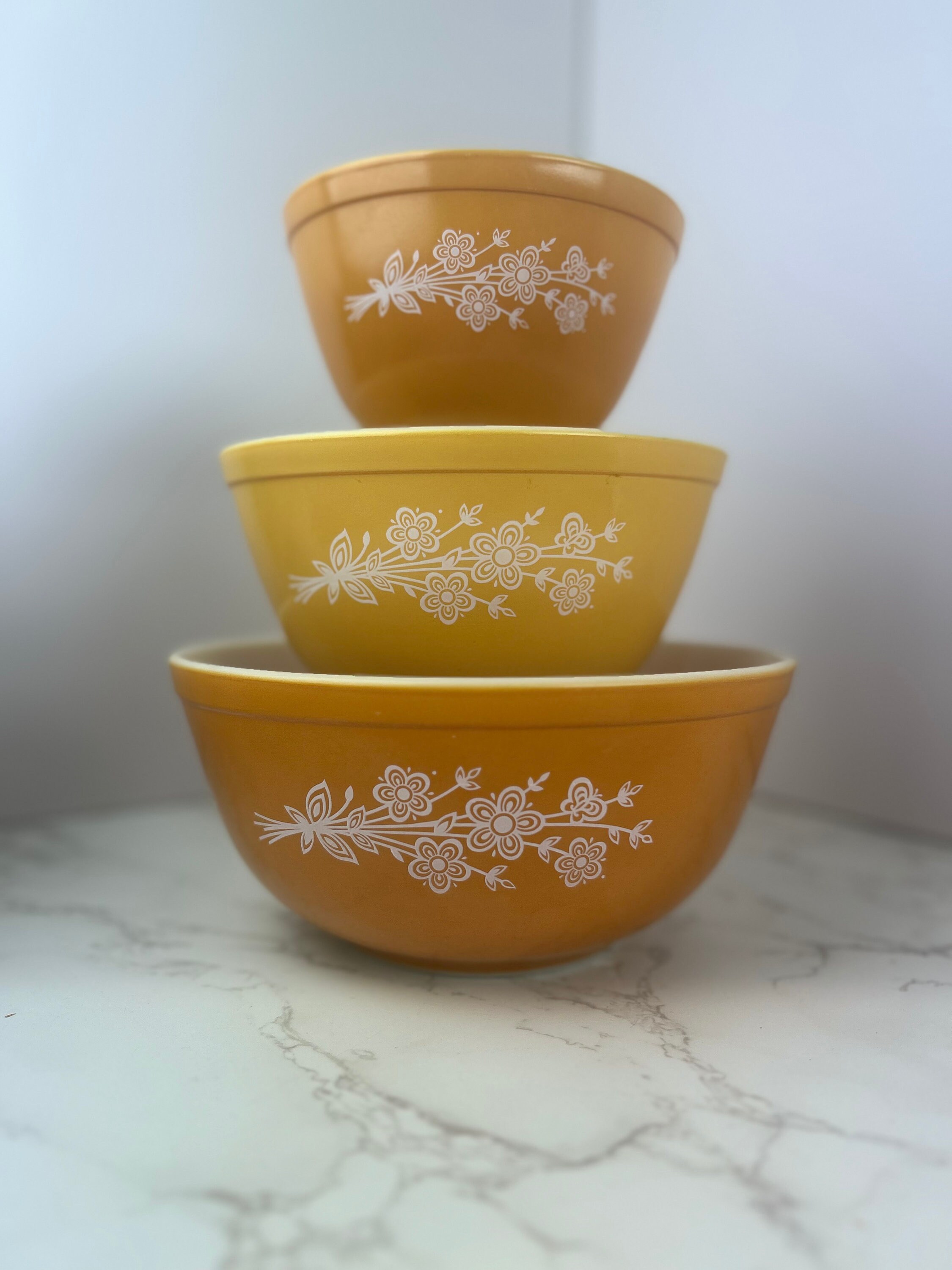 Vintage Pyrex Nesting Bowls Butterfly Gold Nesting Bowls Set of 3 ...