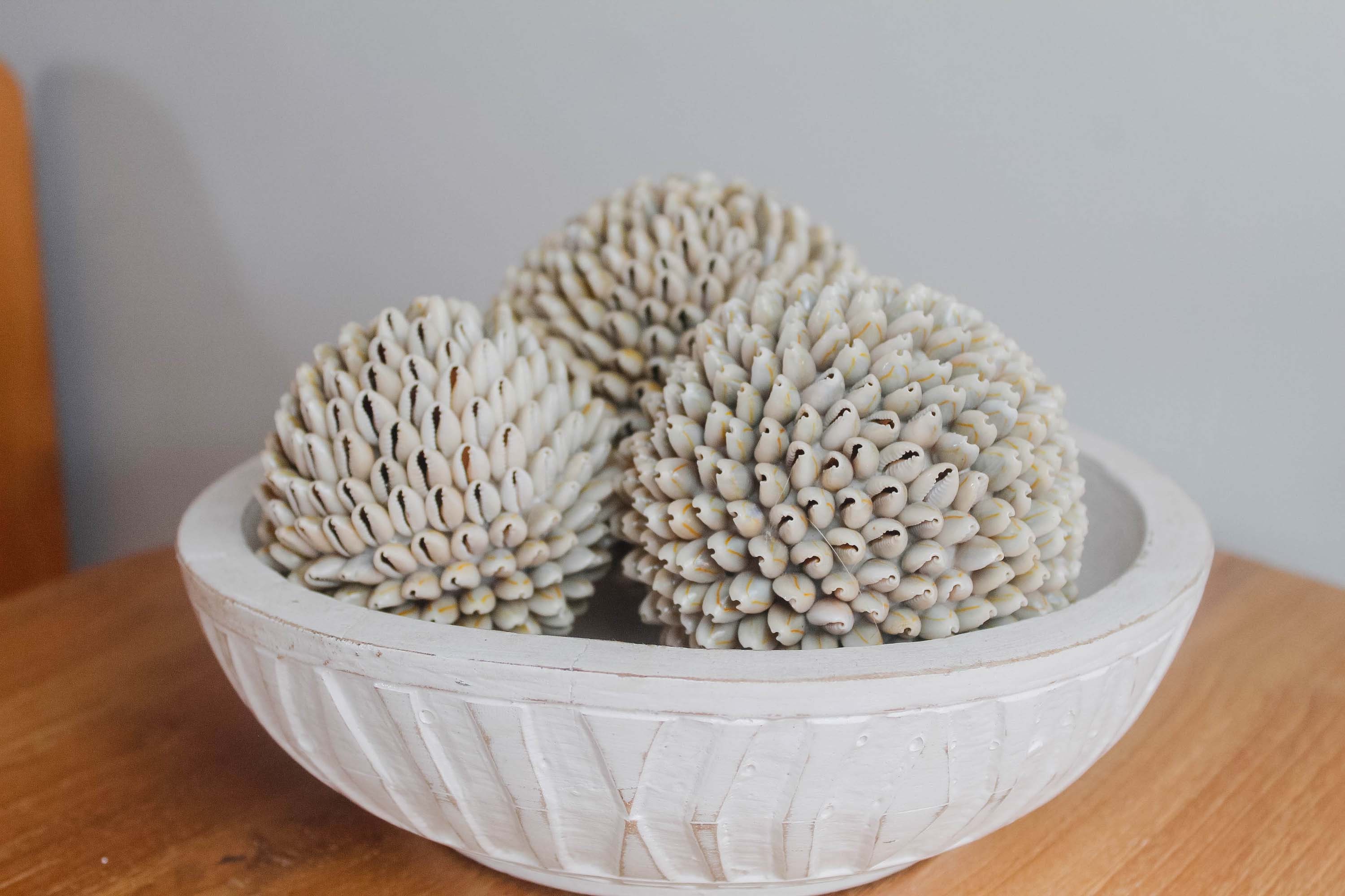 Seashells Table Decor, Set of 3 Cowrie Shell Balls for Coastal Style ...