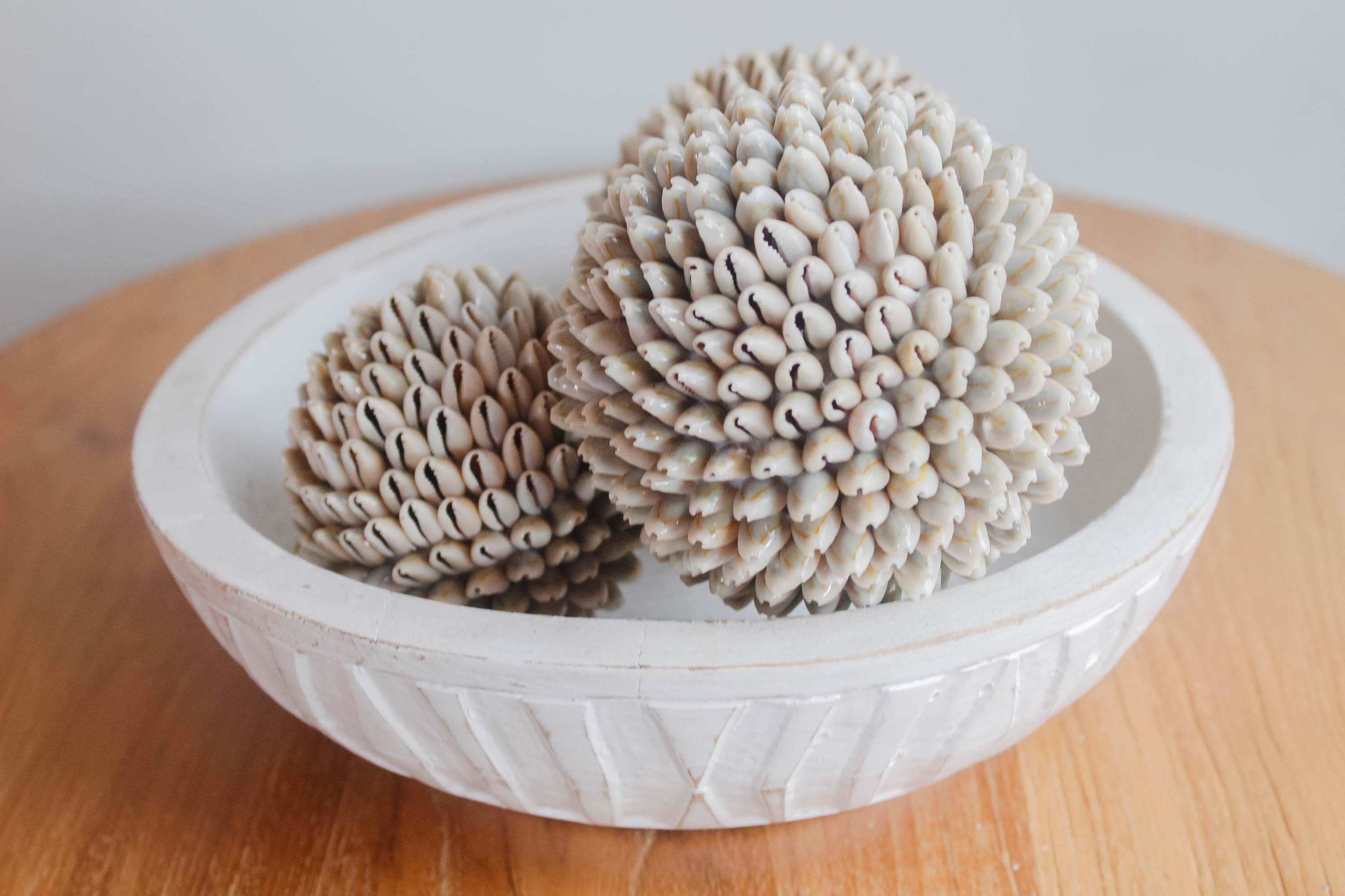 Seashells Table Decor, Set of 3 Cowrie Shell Balls for Coastal Style ...