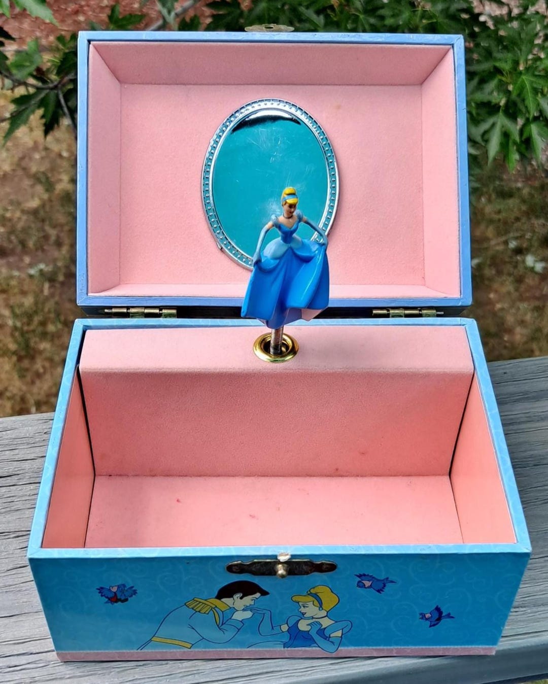 Vintage Disney Cinderella Jewelry Box. Wind up Music Box, Keepsake ...