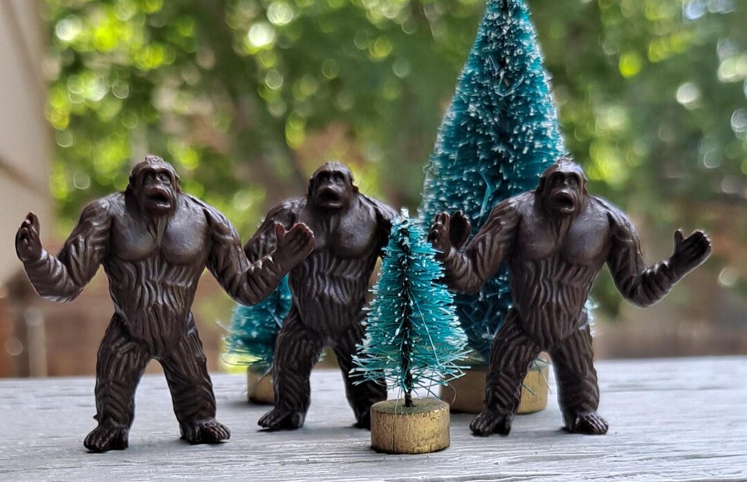 Miniature Bigfoot Sasquatch Ape Gorilla Monster Plastic Figure, Craft ...