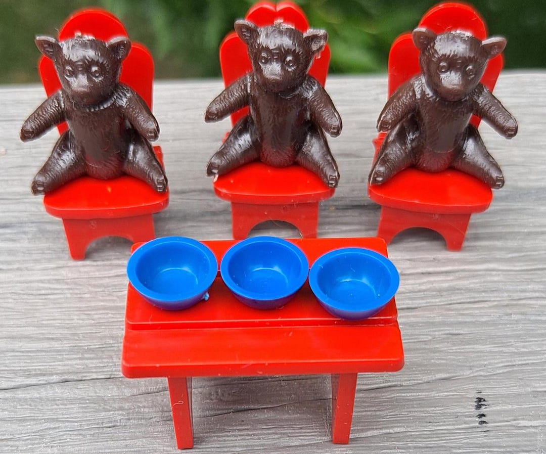 Vintage Reisler Miniature Set of Chairs, Table, Bowls and Bear Figures ...