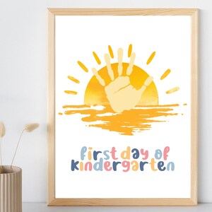 First Day of Kindergarten Handprint Keepsake Printable | DIY Back to ...