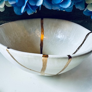 Kintsugi Bowl, Kintsugi White Shell Bowl, Kintsugi Pottery, Kintsugi ...