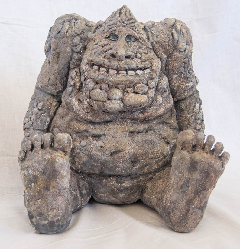 STONE EATER FIGURE. Never-ending Story - Figurine Statues & Sculptures ...