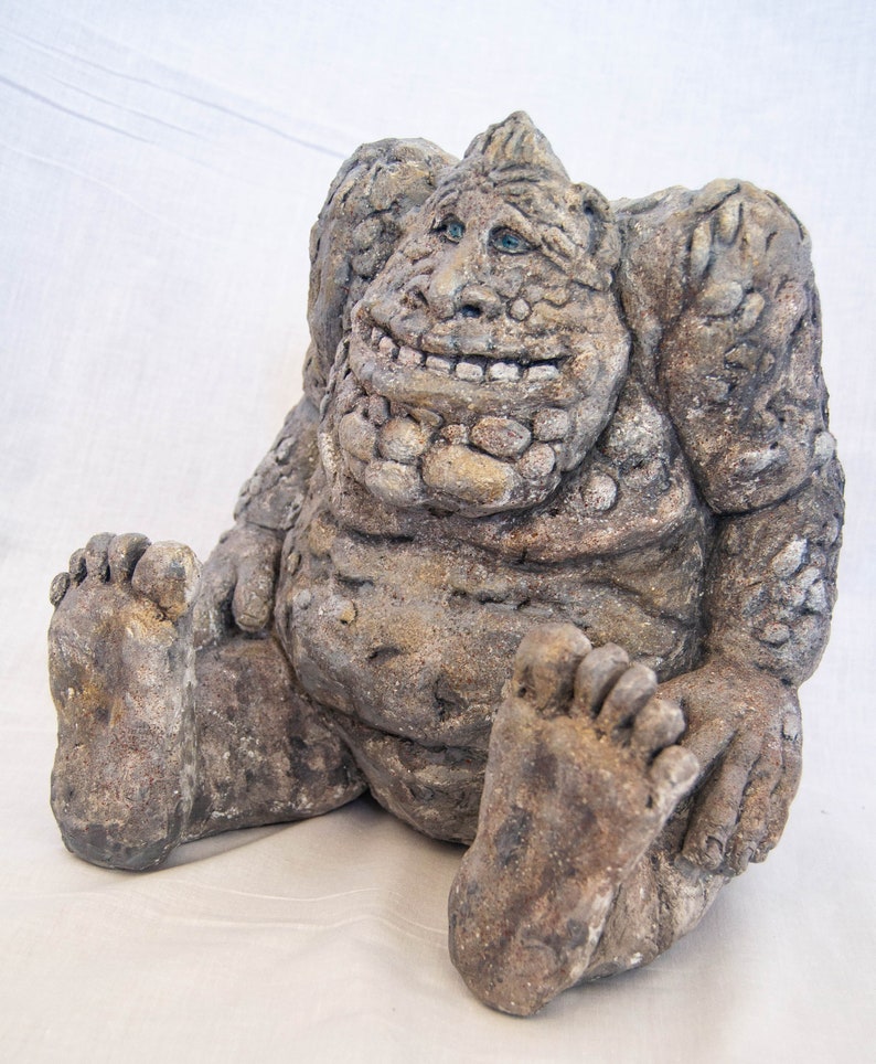 STONE EATER FIGURE. Never-ending Story - Figurine Statues & Sculptures ...