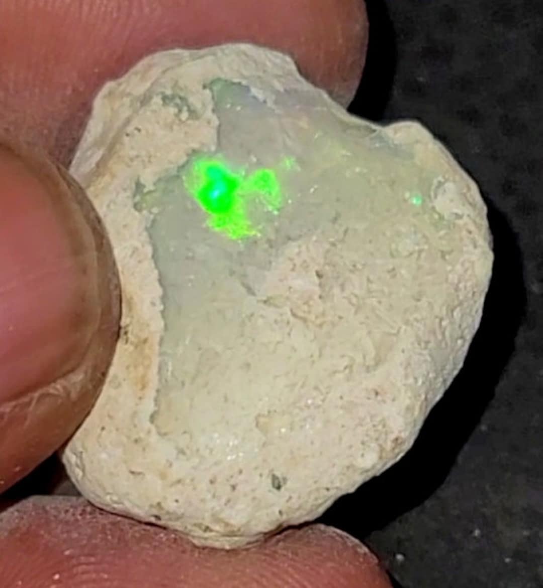 35.85 Carat Very Rare Natural Dry Ethiopian Opal Rough, Raw Opal, Welo ...