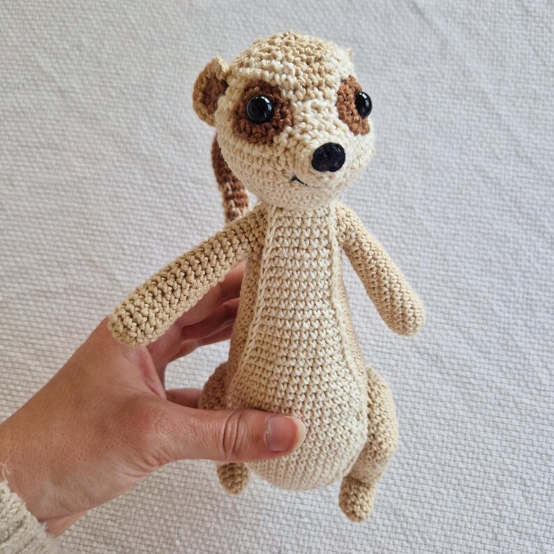 Milo the Meerkat, Amigurumi Crochet Pattern, Eddy das Erdmännchen ...
