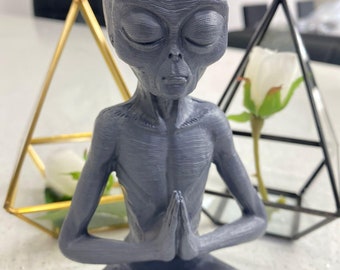 Alien Statue - Etsy