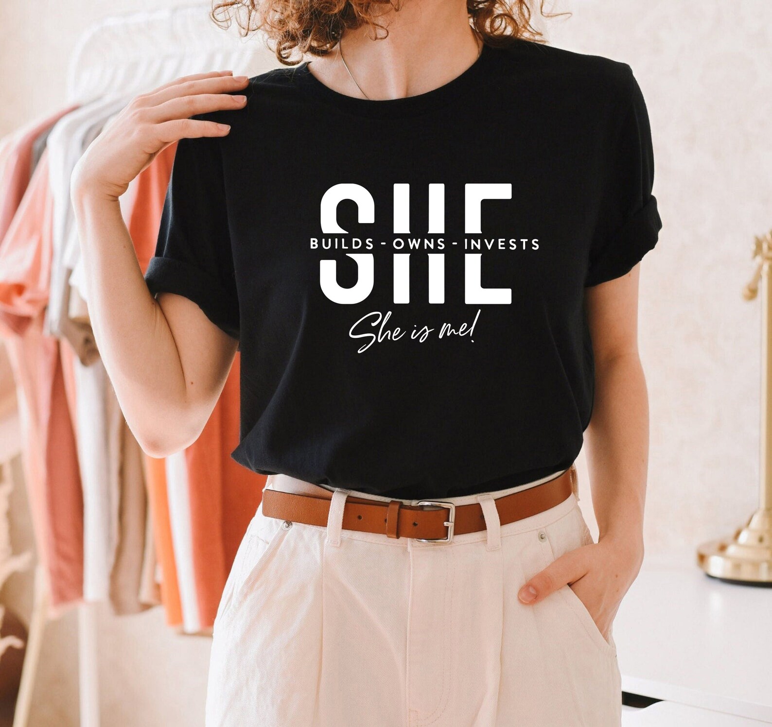 She Builds Owns Invests SVG PNG PDF, She is Me Svg, I Am She Svg, She ...