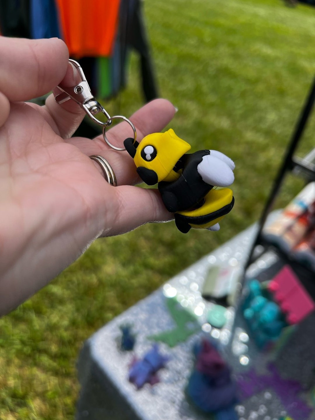 Bumblebee Keychain - Etsy