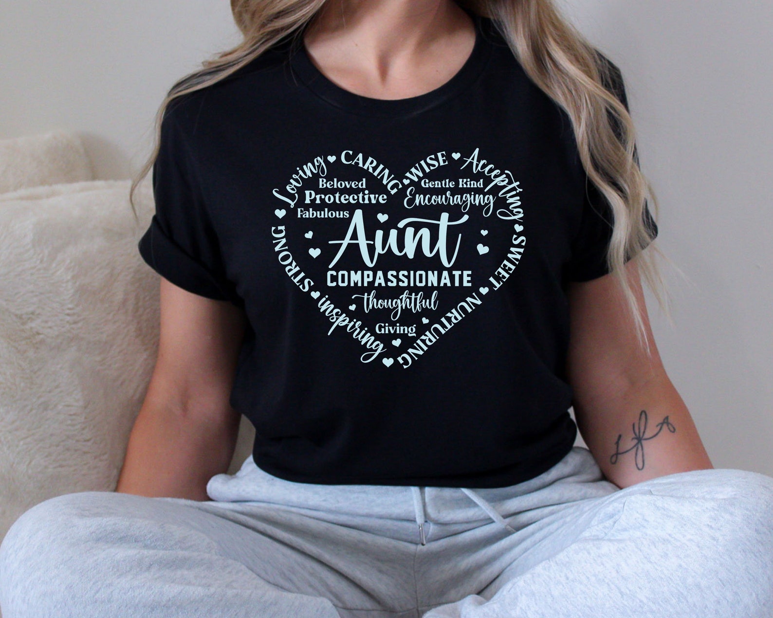 Aunt Heart SVG: Loving Aunt Typography Design (digital Download) - Etsy