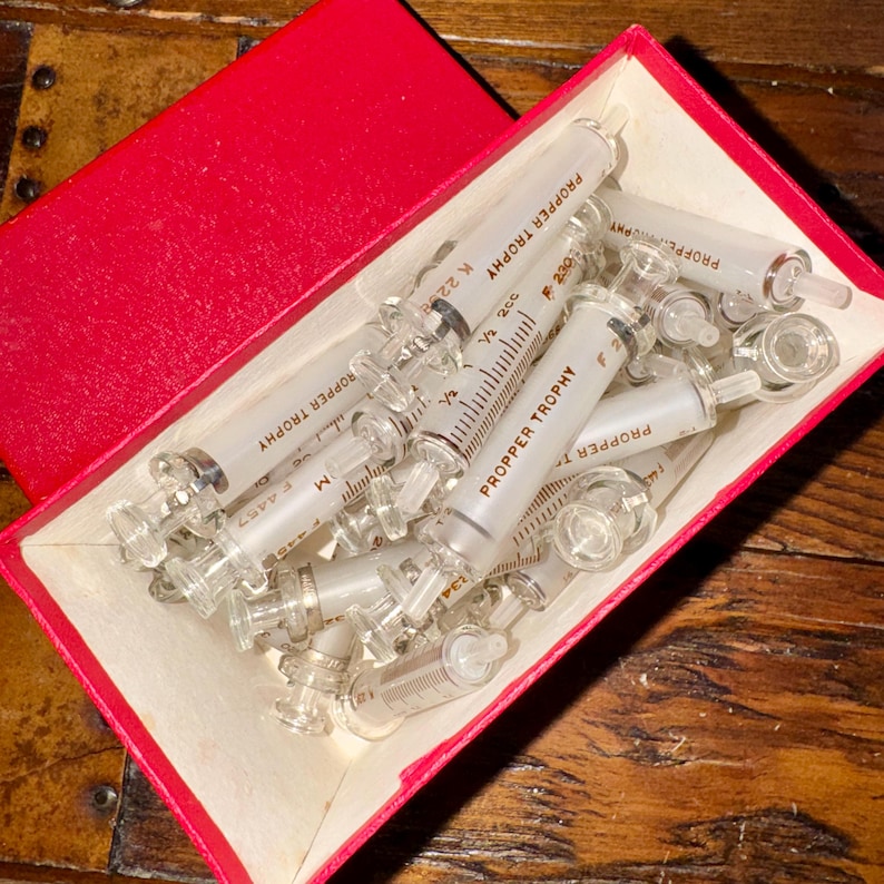 Vintage Propper Trophy 2cc Glass Syringe – Korean War Era Medical Decor ...