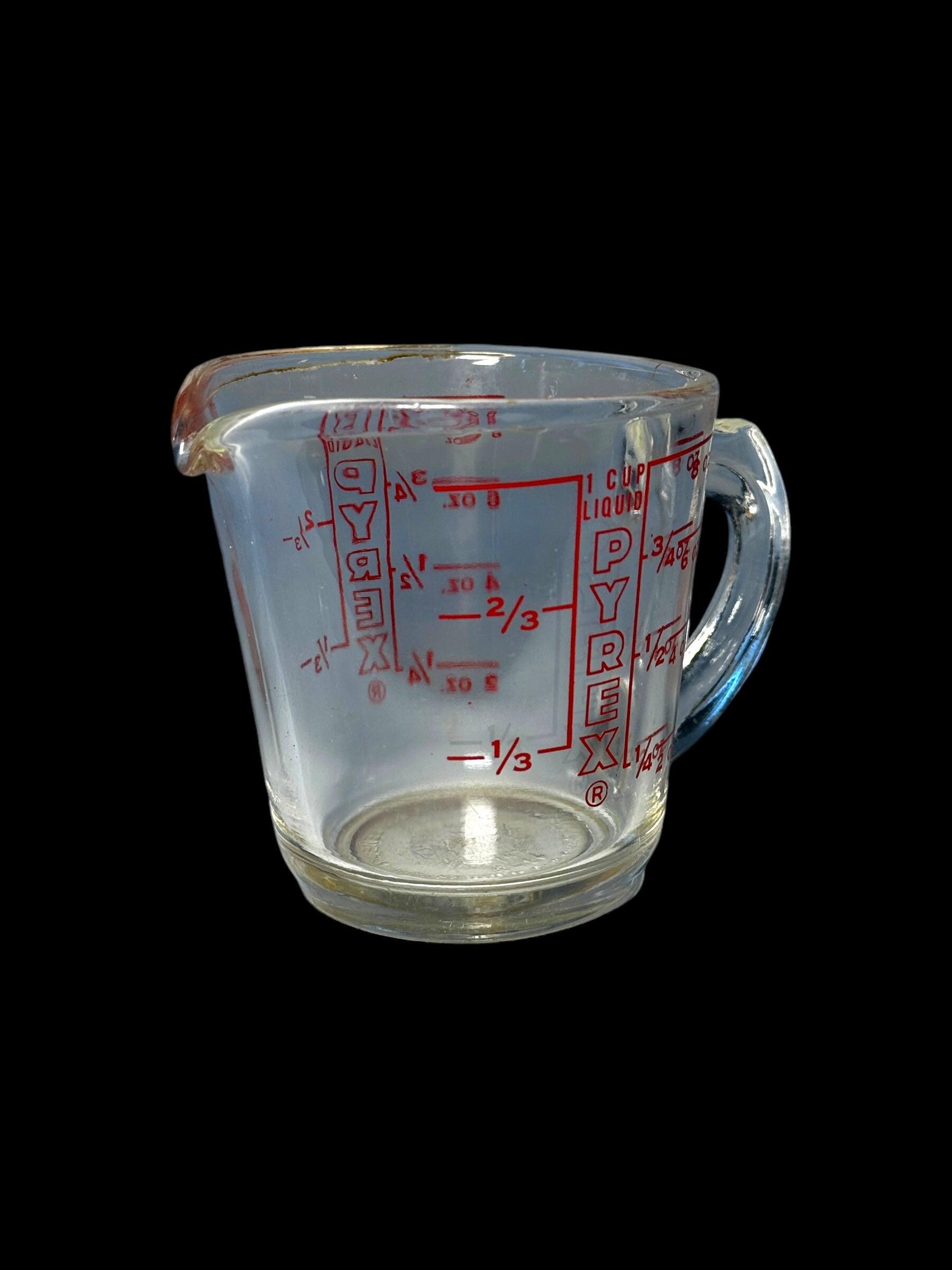 Vintage Pyrex 1-cup Measuring Cup With D Handle & Red Lettering – Mid ...
