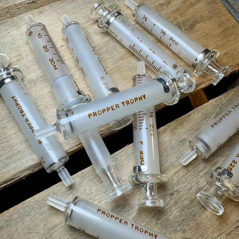 Vintage Propper Trophy 2cc Glass Syringe – Korean War Era Medical Decor ...