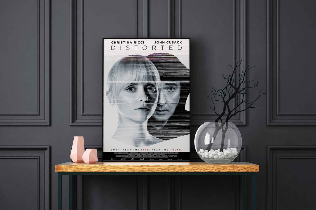 LED Light up Distorted (2018) Movie Poster Backlit Film Display Theater ...