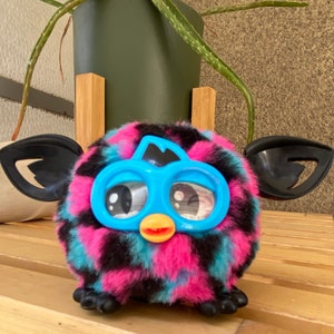 Black Pink Furby Furbling Triangles NOT WORKING, Small Furby Baby Black ...
