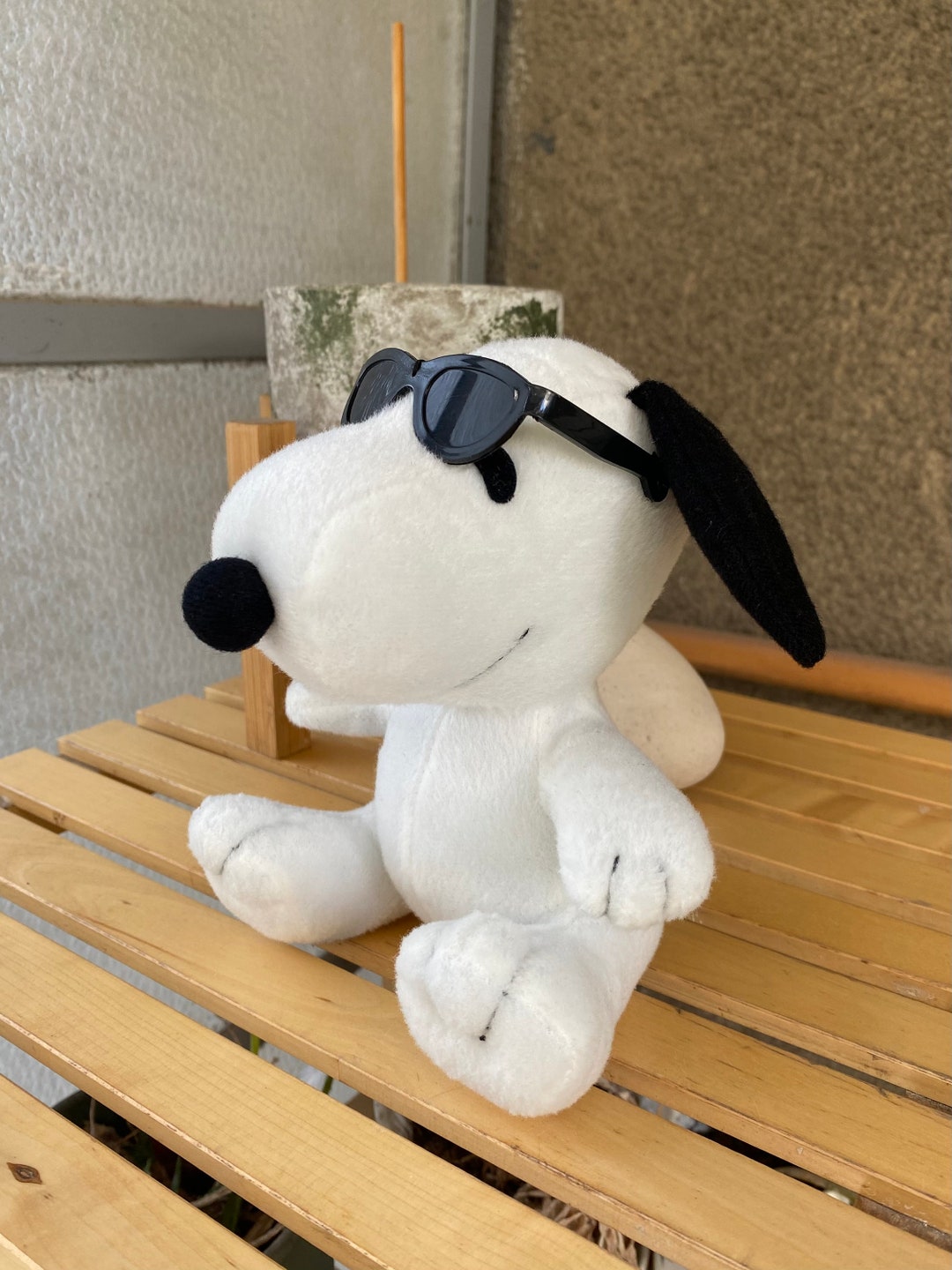 Collectable Snoopy Small Soft Plush Dog in Sunglasses, Peanuts Snoopy ...