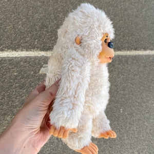 Beige Gorilla Gonga Monkey Toy 1980s Made in Taiwan Russ Berrie ...